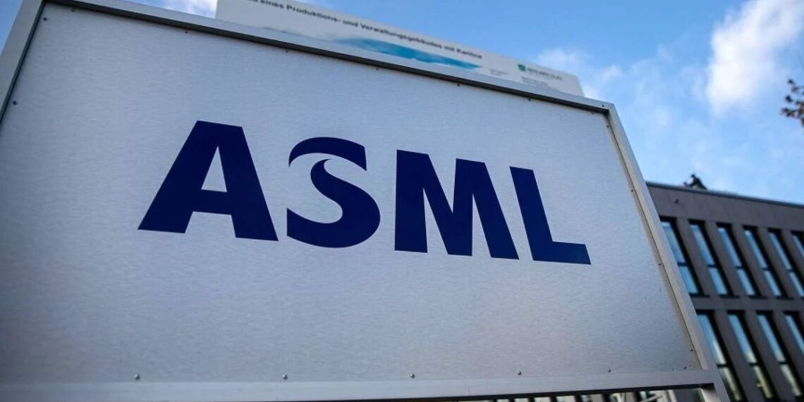 U.S. Persuades Dutch Government, ASML to Halt Chip Equipment Shipments ...